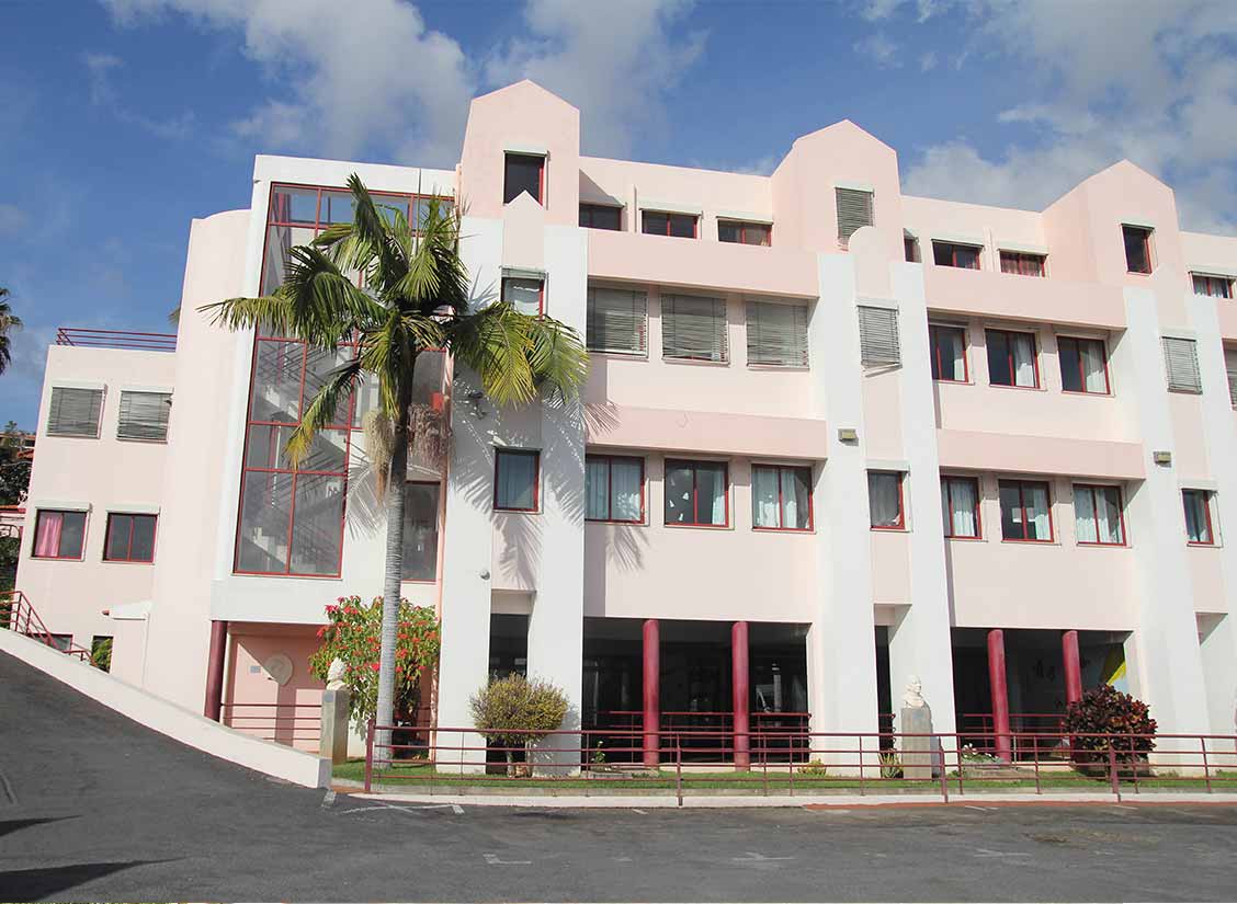 Book a Tour | Visit International Sharing School - Madeira